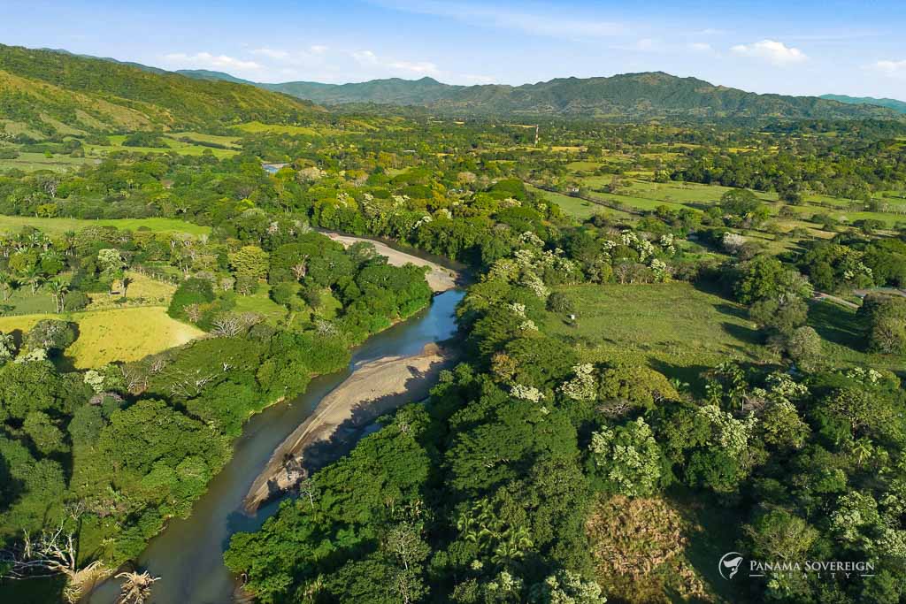 Riverside Lot in Playa Guanico | Panama Sovereign Realty